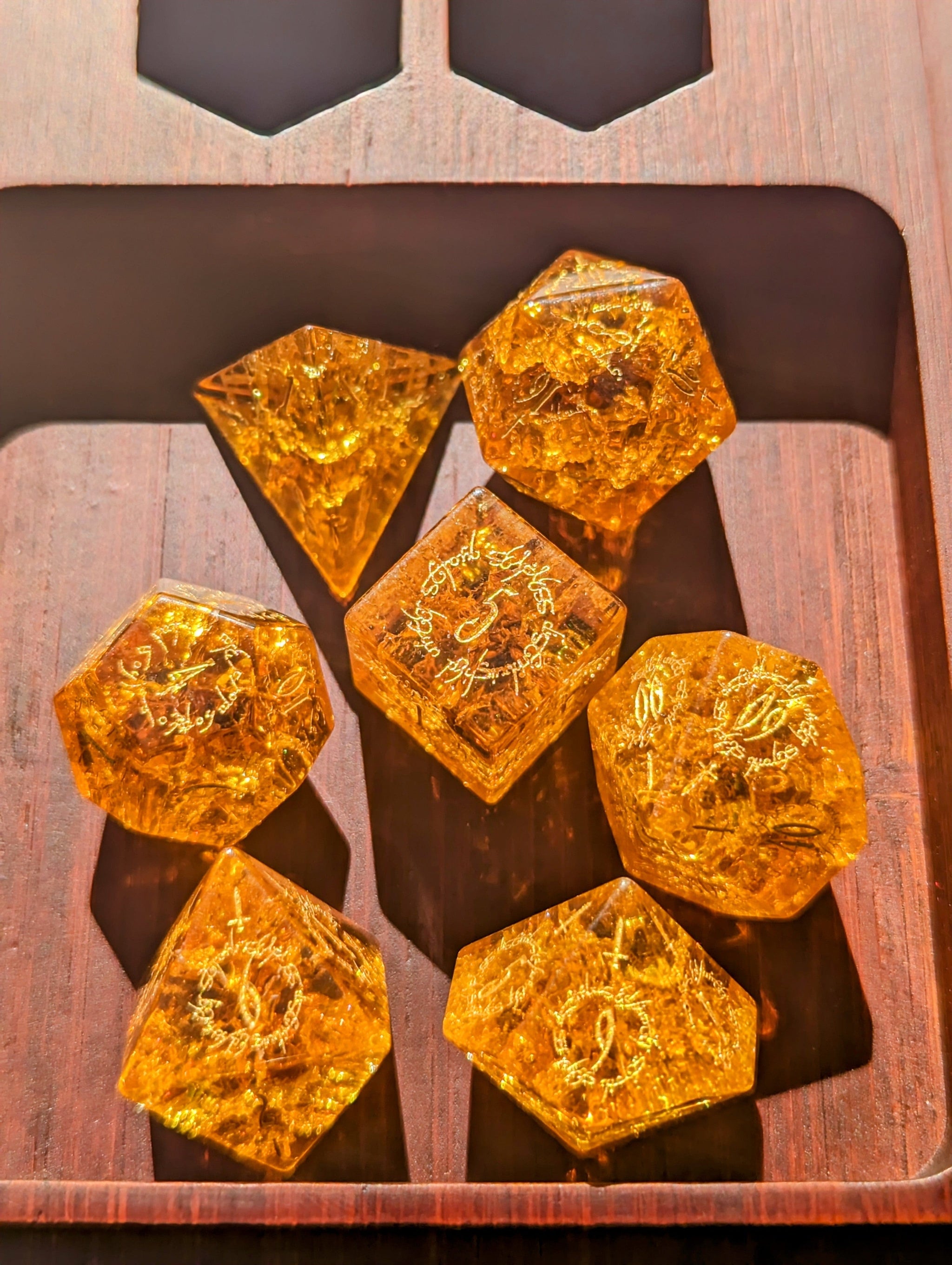 Elvish Gold Rune - RPG Dice Glass
