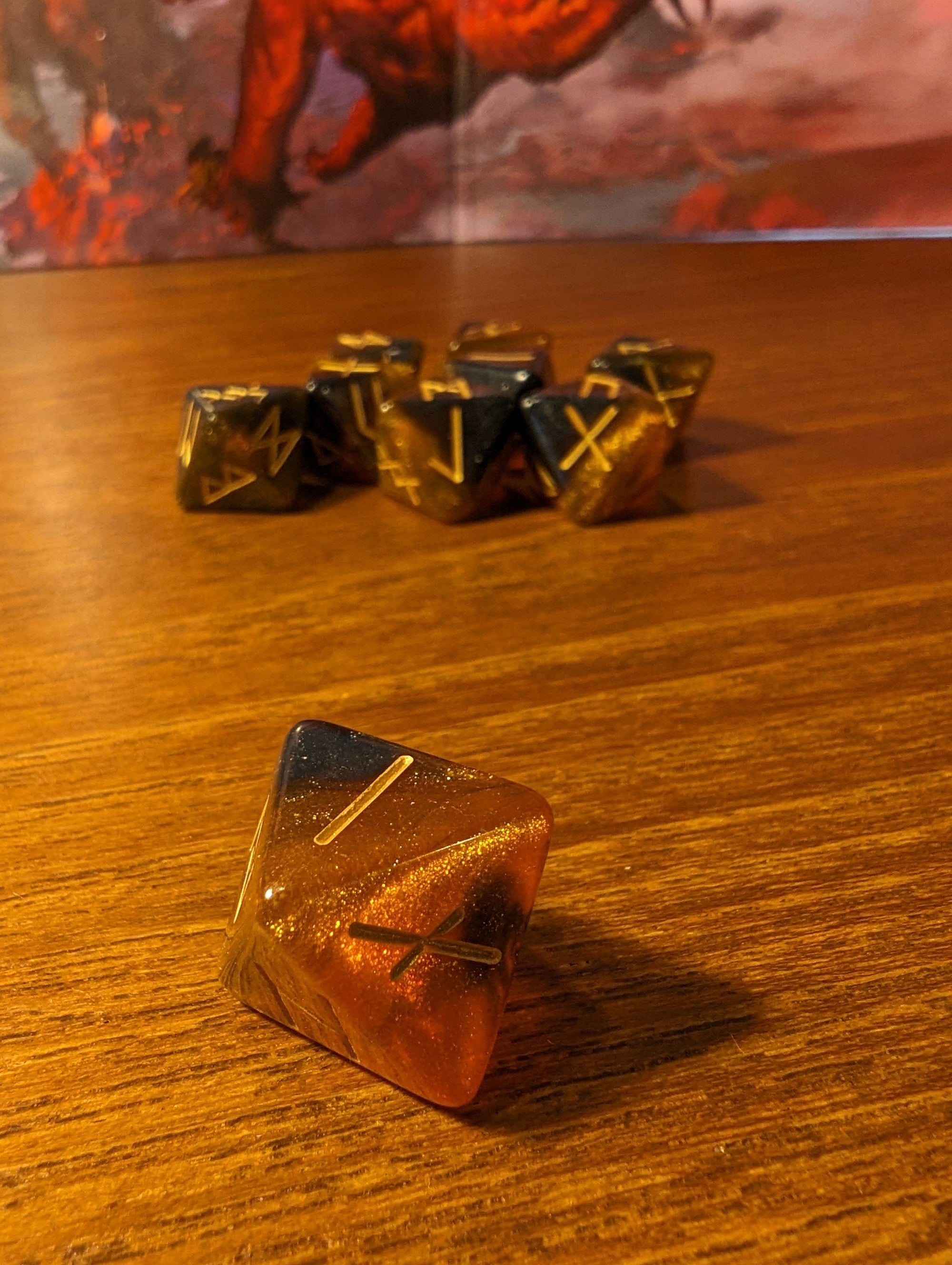 Earth futhark rune dice - d8